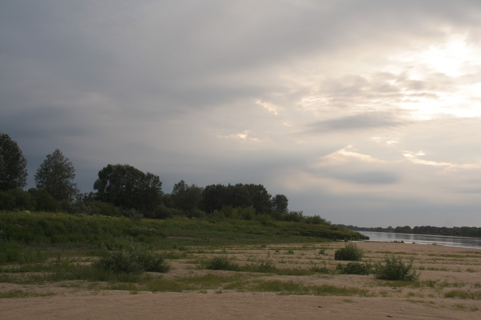 Kraina Wędrujących Wysp: Wiślana pamięć o ludziach i tęsknocie