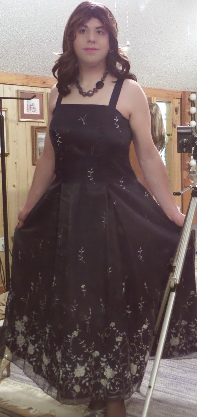 crossdress hommes dans le maquillage mariée