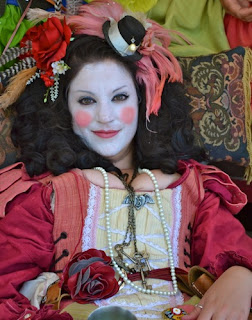 Halloween Costumes: A Look At Some Creative & Fun Costumes | Keep Calm ...