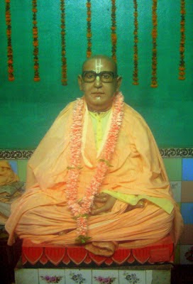 ¡Srimati Radharani Ki Jay!: Las glorias de Srila Bhakti Sri Rupa ...