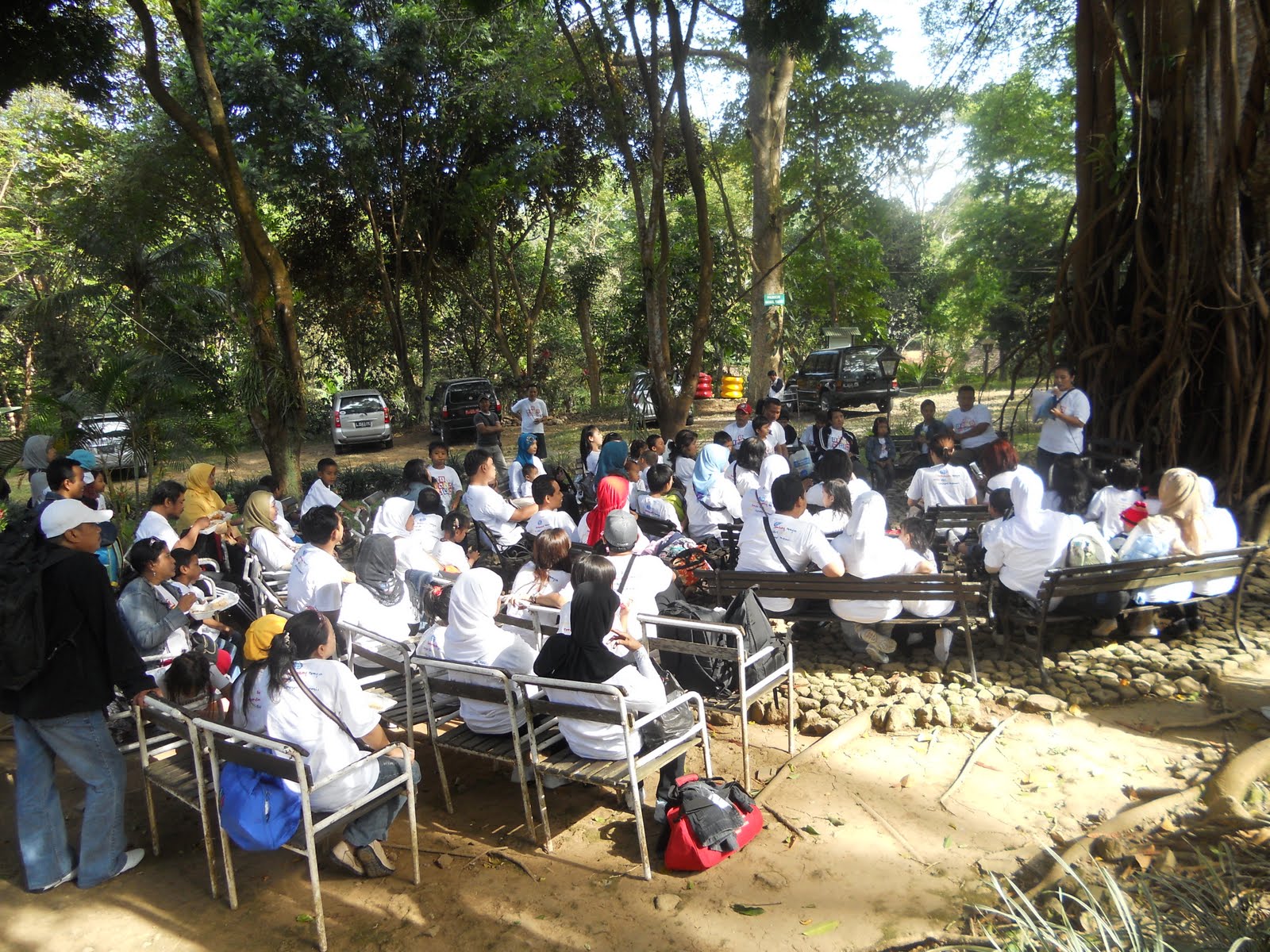 Rexist Tour & Guide: FAMILY GATHERING " KIDS & MOM " PPLH Seloliman ...