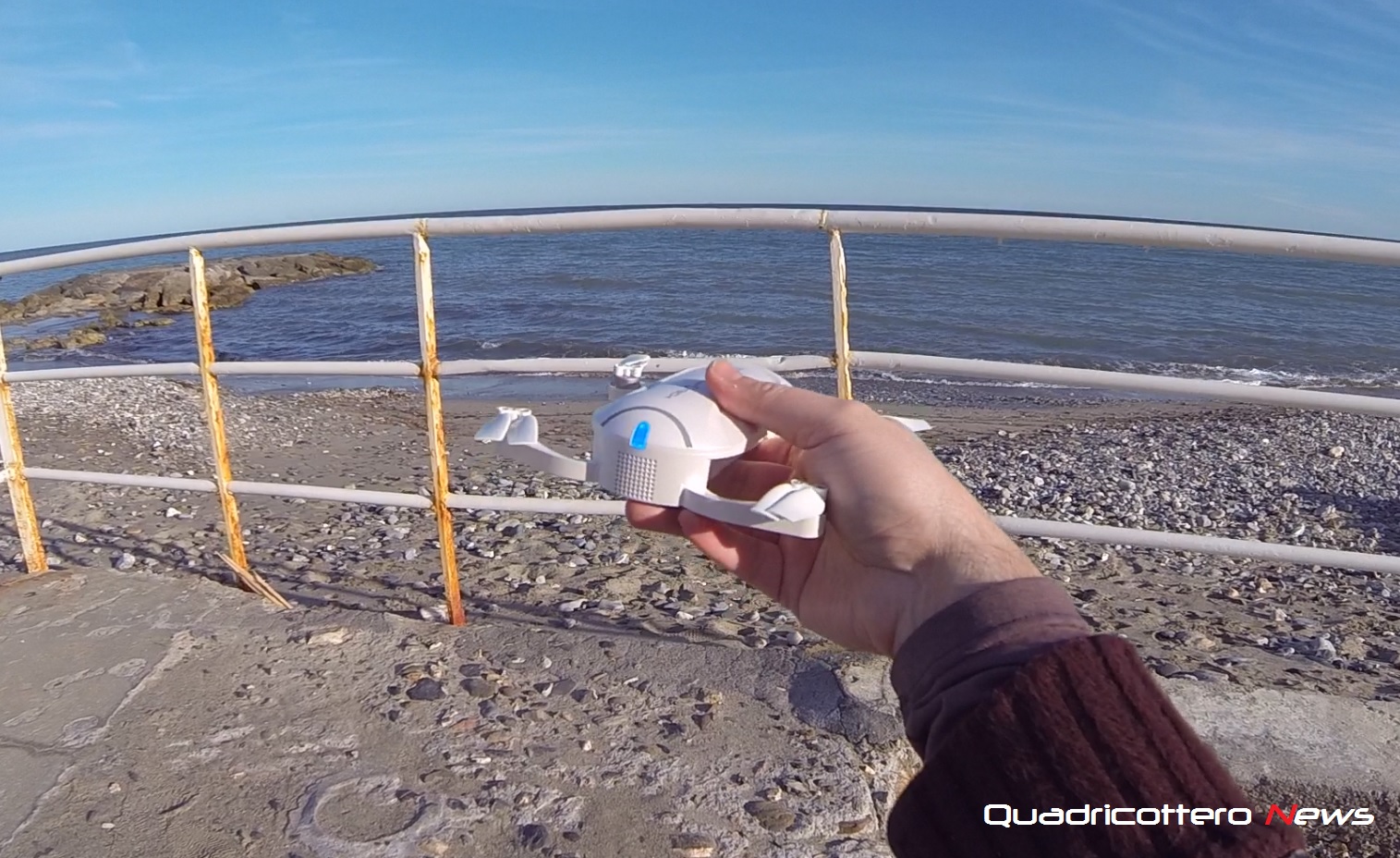 Dobby drone, prova di volo con l'ultimo firmware | Quadricottero News