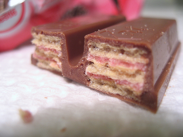 CFK - Asian Snacks & Street Food: Raspberry Cheesecake Kit Kat - A ...