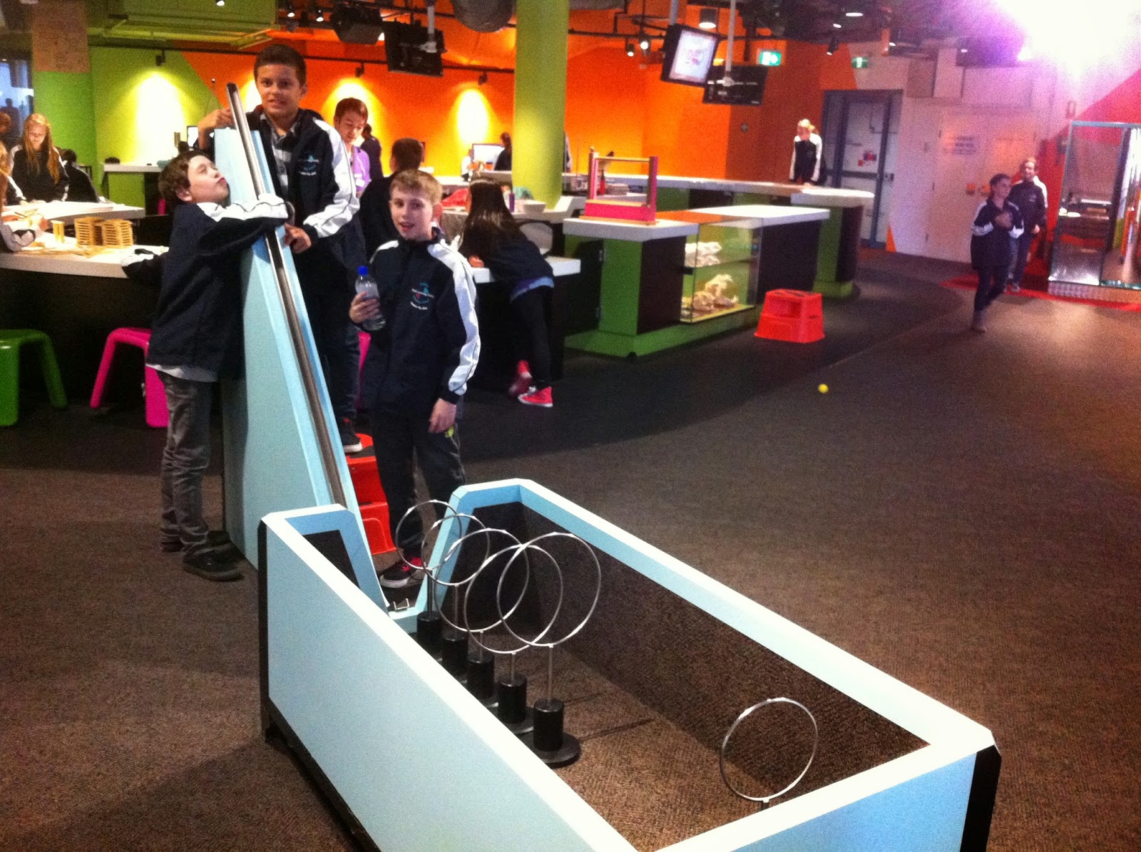 YEAR 6 CANBERRA TRIP 2014: Questacon