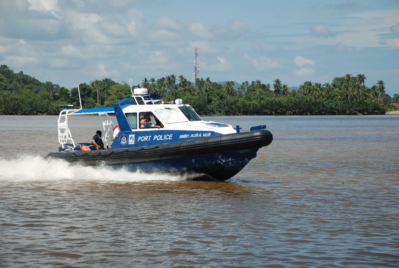 BOAT DESIGN AND MARINE ENGINEERING SERVICES: 8.00m RHFB PATROL BOAT ...