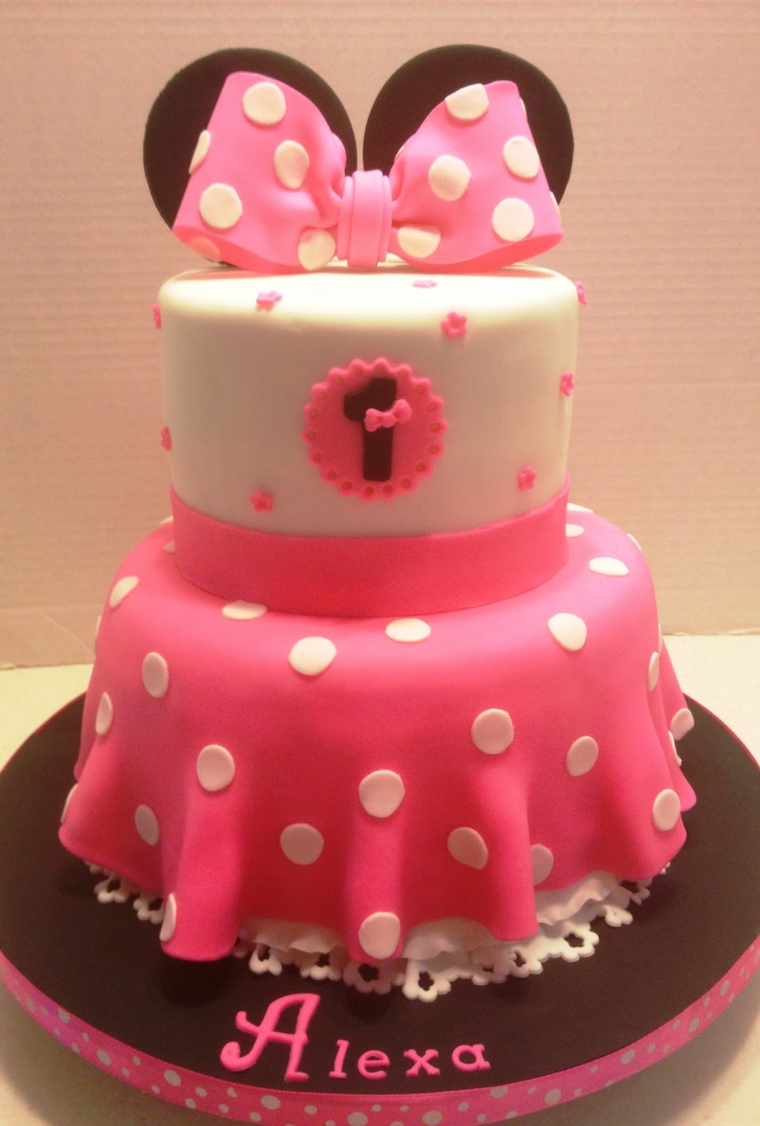 MaryMel Cakes: Minnie Mouse for Alexa