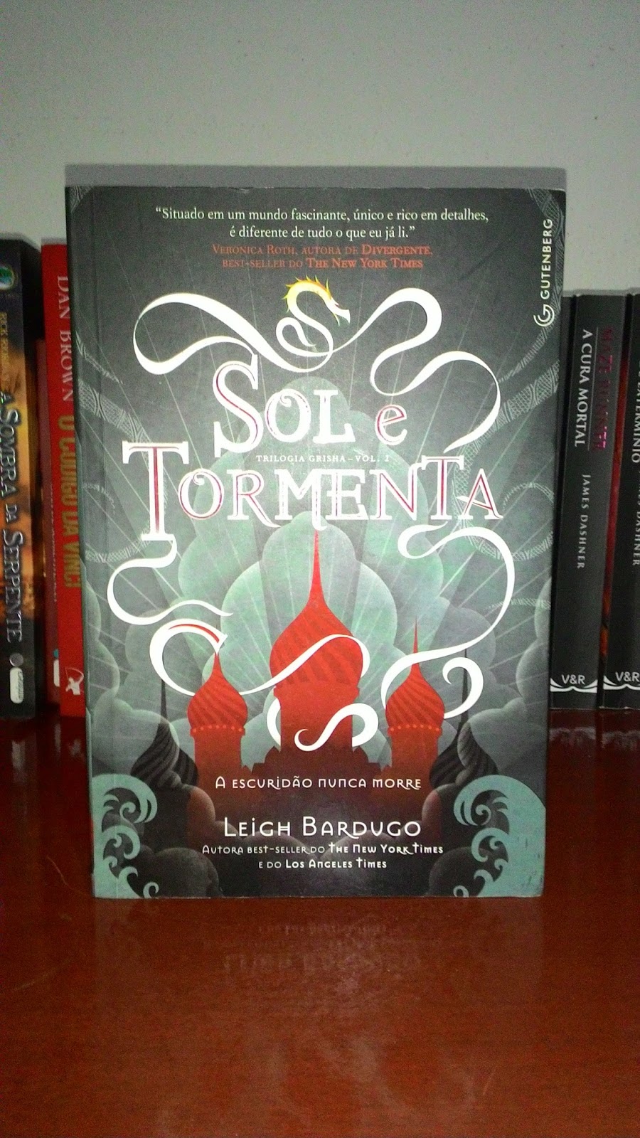 [Resenha] Sol e Tormenta - Leigh Bardugo - Leitura Virtual