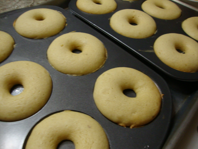 Baked Vanilla Bean & Sour Cream Donuts