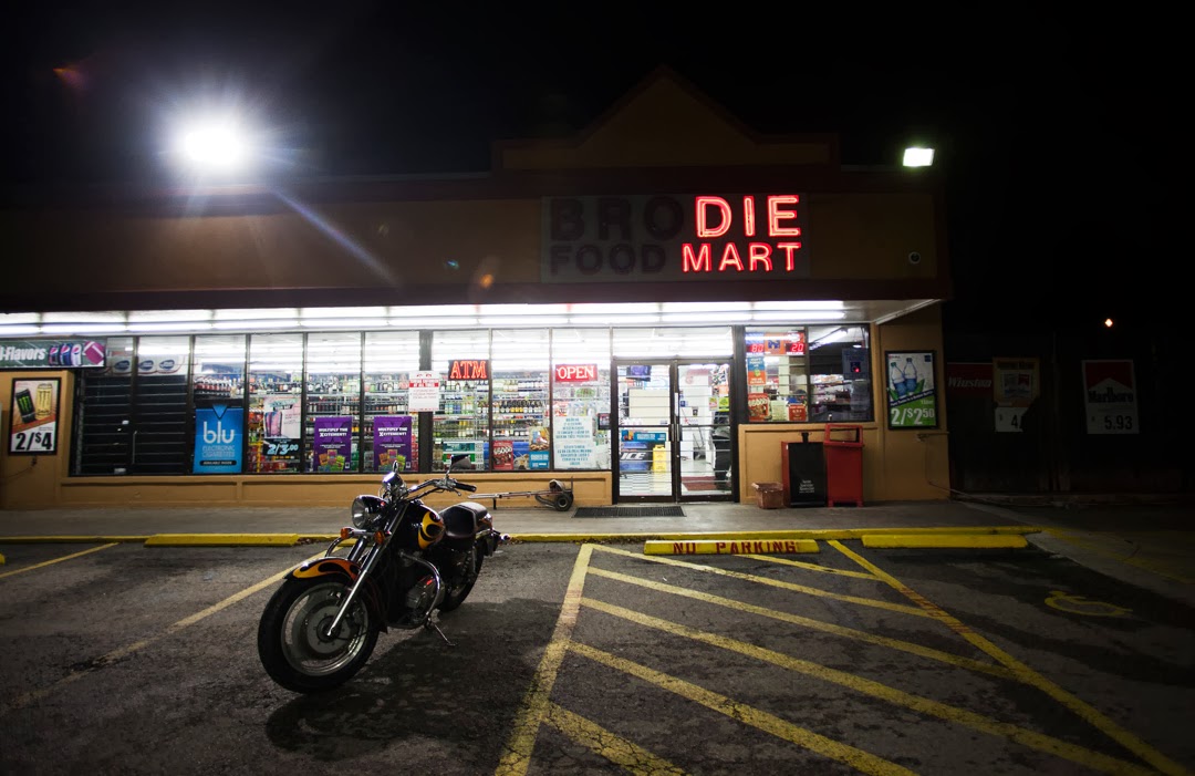 APAD- Day 10- Die Mart : thao nguyen's photo blog
