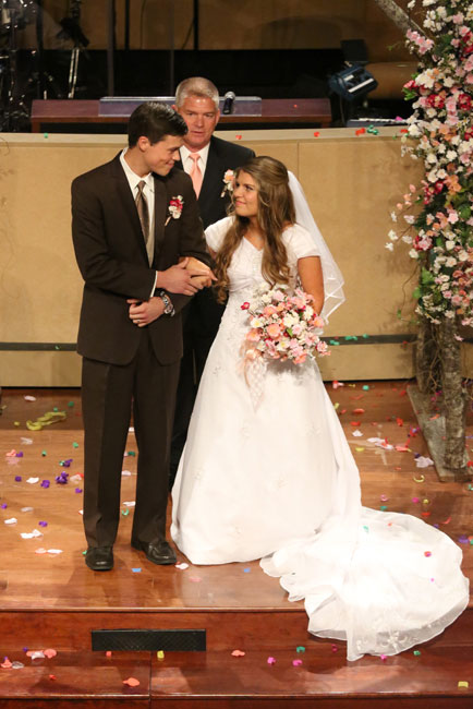 Bates Family Blog: Bates Updates and Pictures | Gil and Kelly | 19 Kids ...