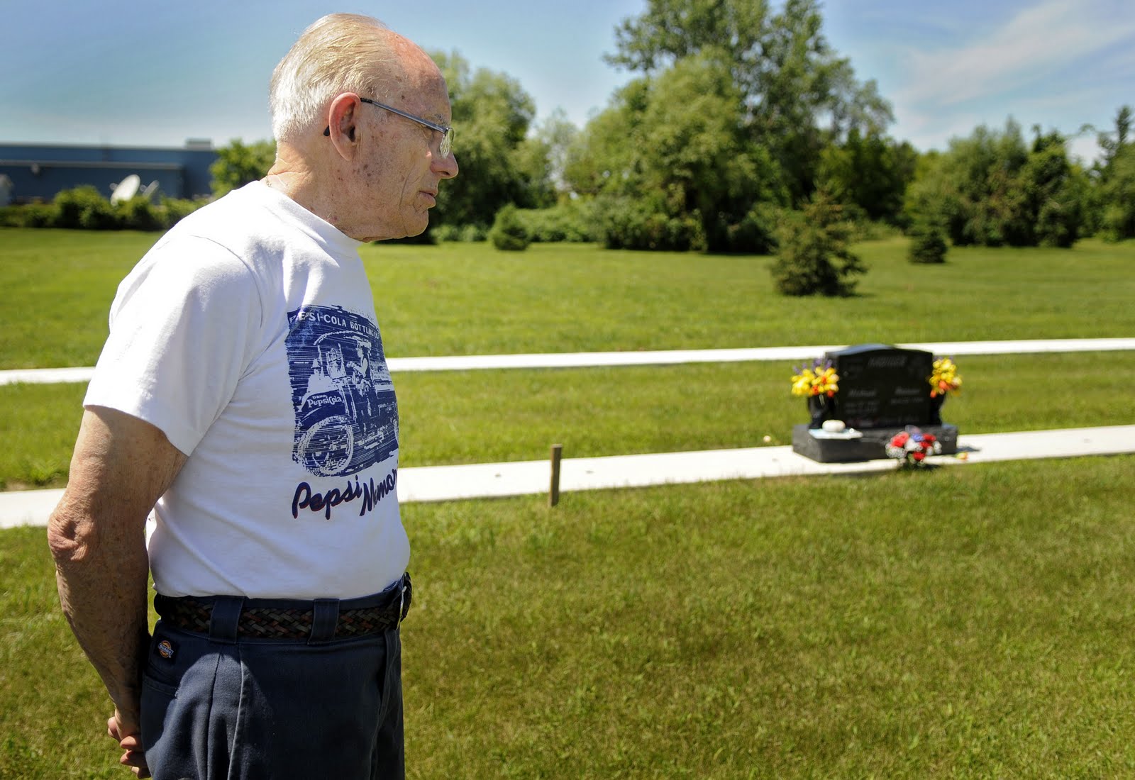 Kaitlin Keane Photography: 2 old guys and 1 dead guy