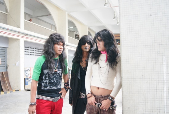 Hiburan Luarbiasa: Rock Oo!! Melangkaui Sejarah Rock Tanahair