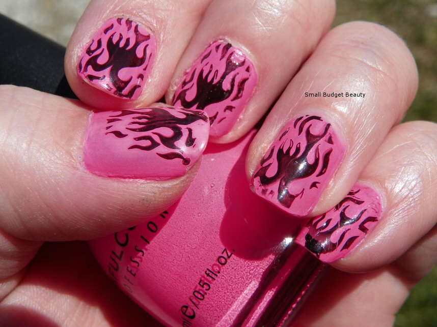 Small Budget Beauty: ABC Nail Challenge: Letter N