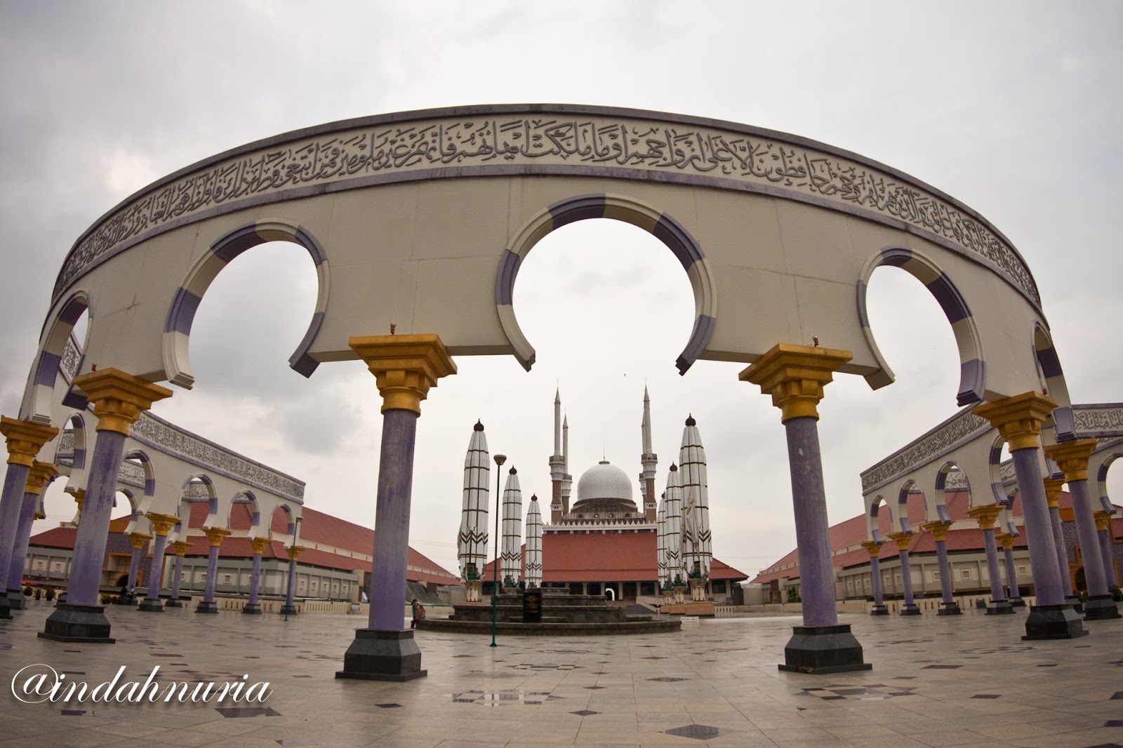My Purple World : WW: the Great Mosque of Central Java