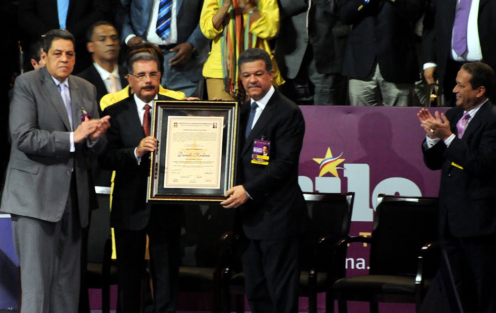 Cruces de papel: Discurso de Danilo en su proclamación como candidato