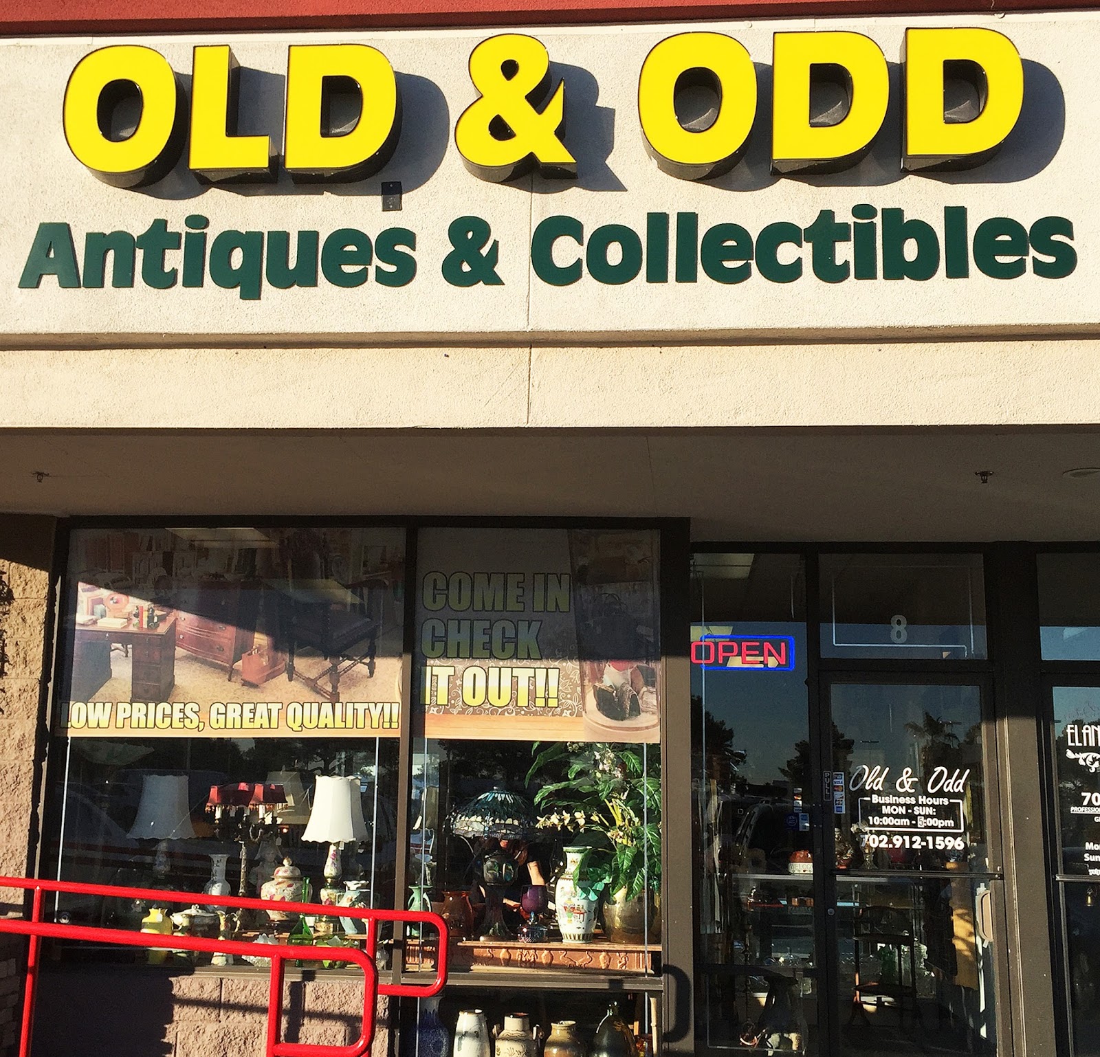 Las Vegas Antique Shops: OLD & ODD