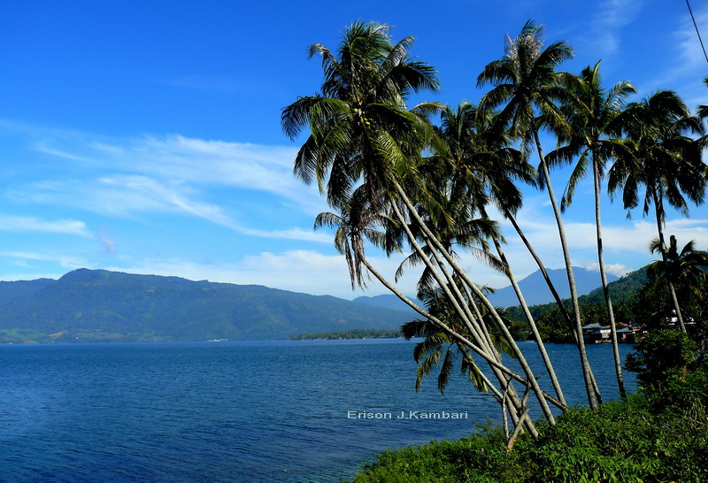 "LENSA HATI" Erison J Kambari: "Riak-riak Singkarak"