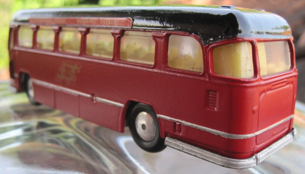 Miniatura 1.43: Motorway Express Coach