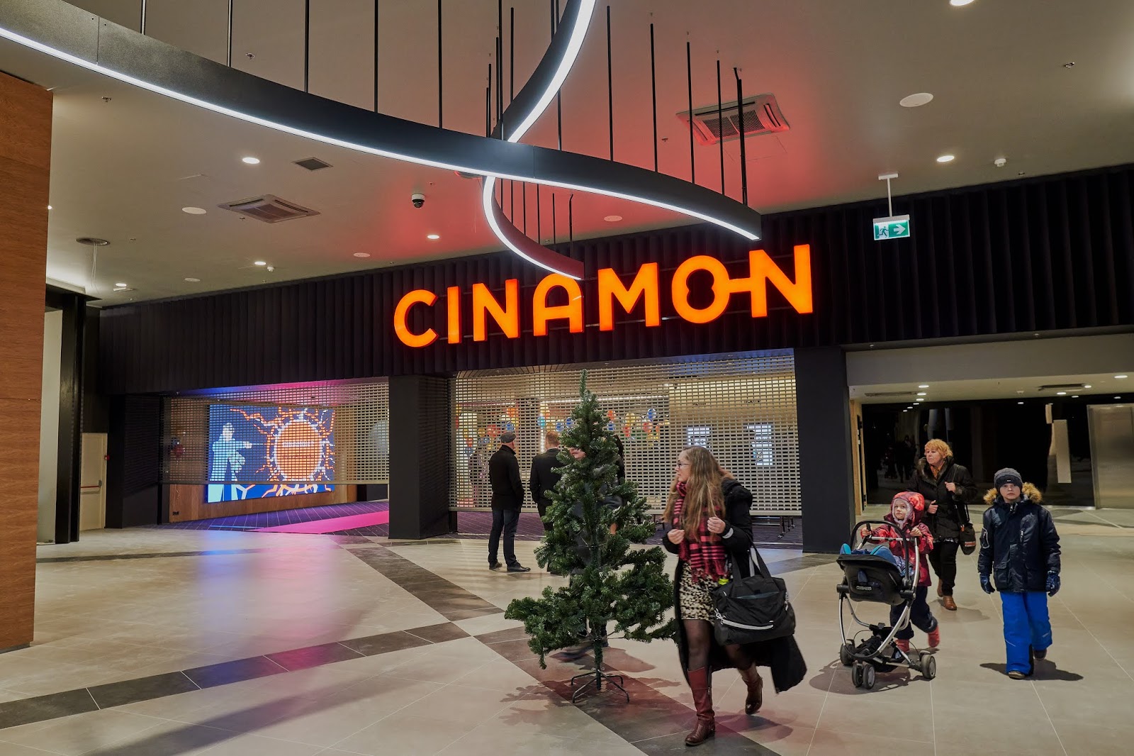 Elokuvateattereita: Cinamon T1