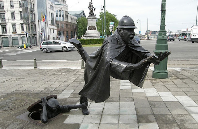 11 Of The Weirdest Statues And Sculptures Ever - Slazera