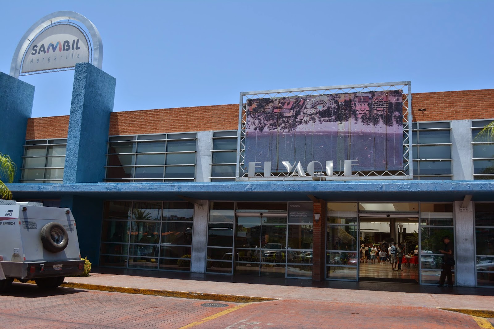 Atractivos Turisticos Del Municipio Maneiro, Isla De Margarita: Sambil ...
