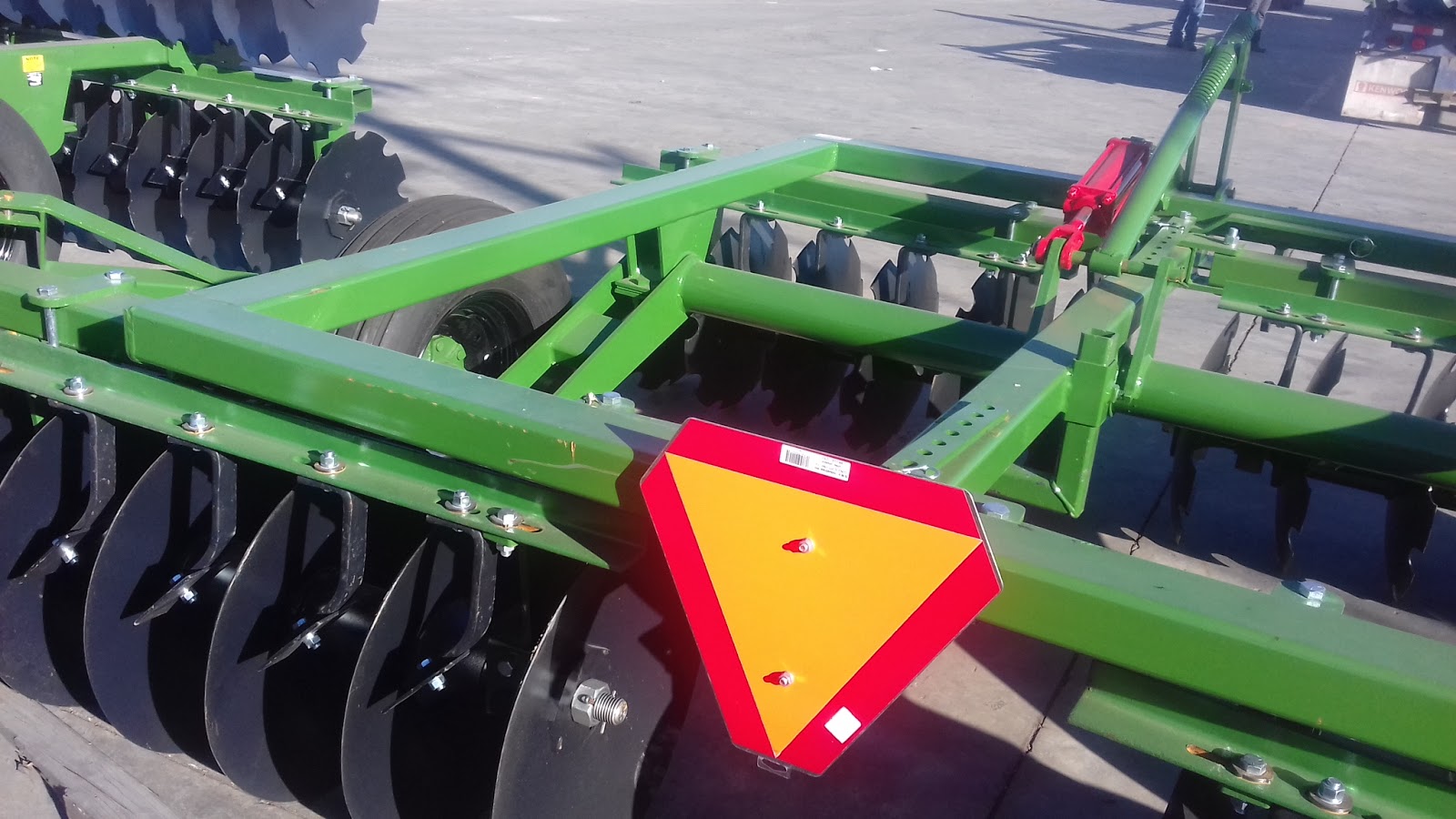 MAQUINARIA AGRICOLA INDUSTRIAL: RASTRA EN X. Rastra 24 Discos de 22 ...