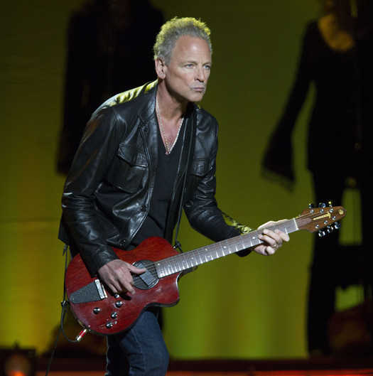 Fleetwood Mac News: REVIEW | PHOTOS: Classic Rockers Fleetwood Mac ...