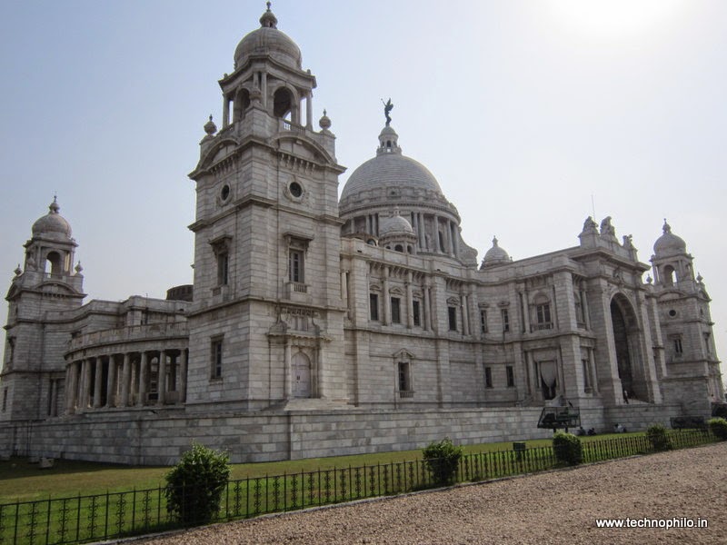 Calcutta - Howrah and Victoria Memorial Hall