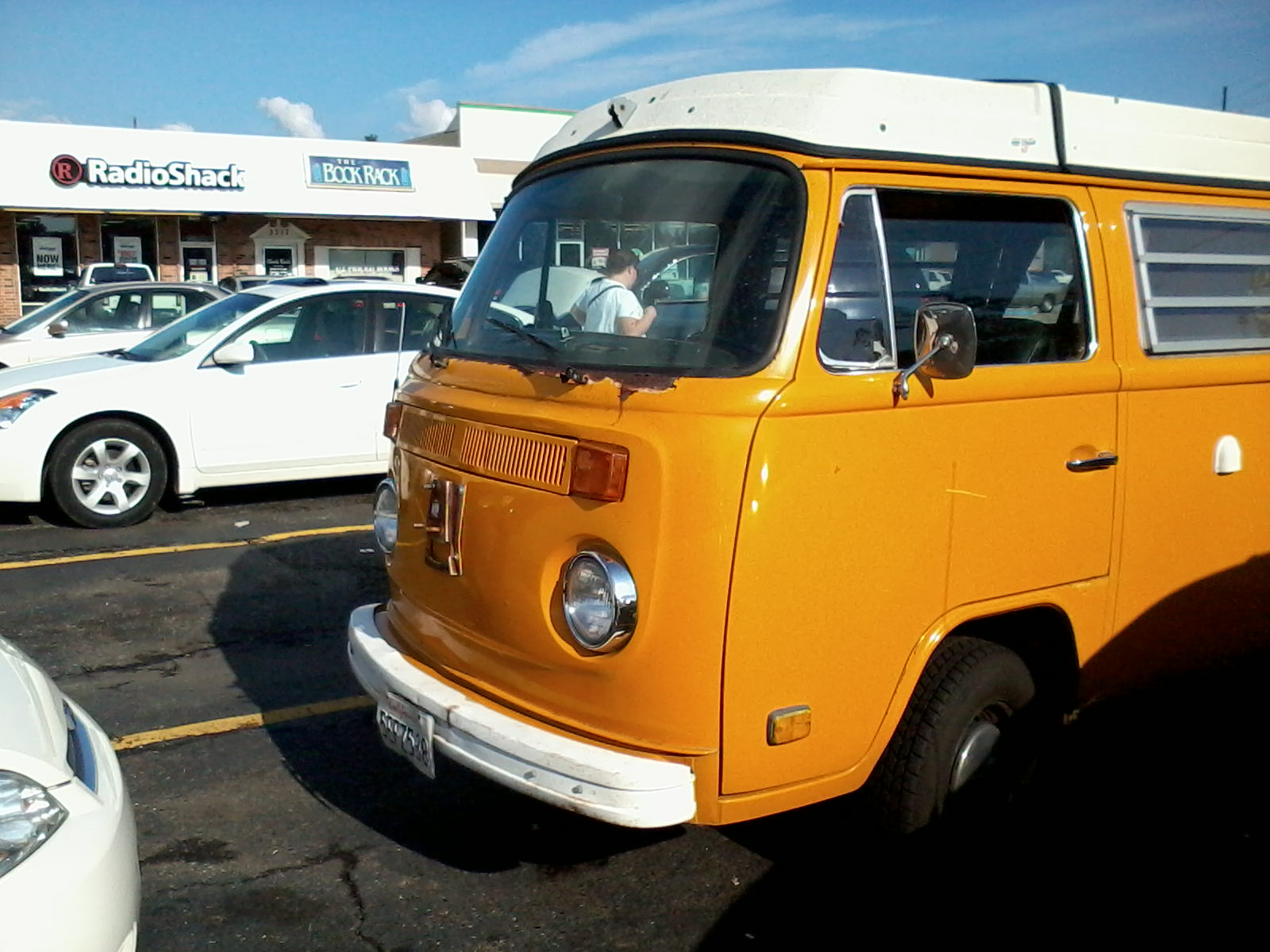 Classic Cars Blog: 1971 VW Microbus T2 Camper