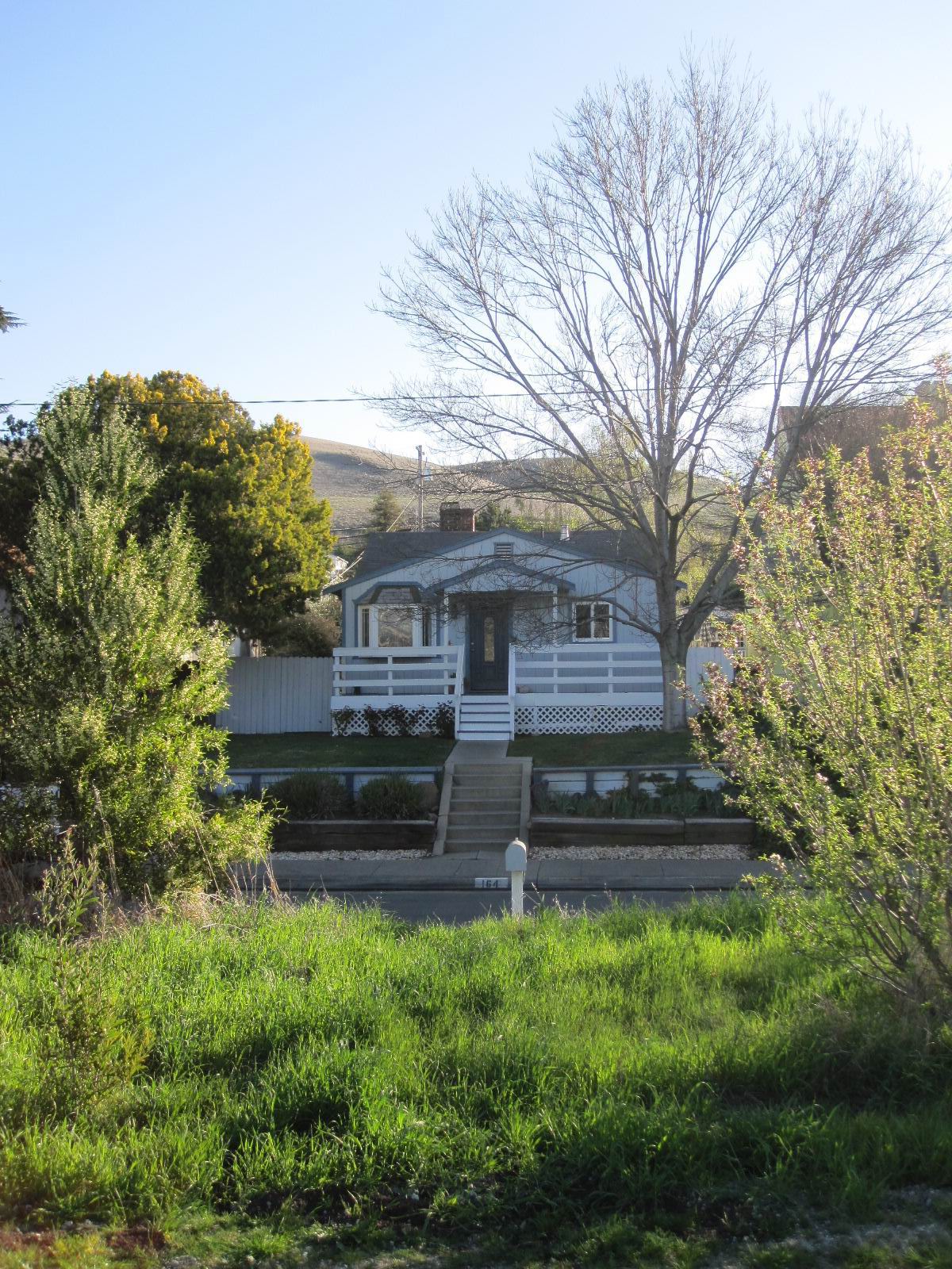 Little Pink Houses: A Walk Around Clyde, CA