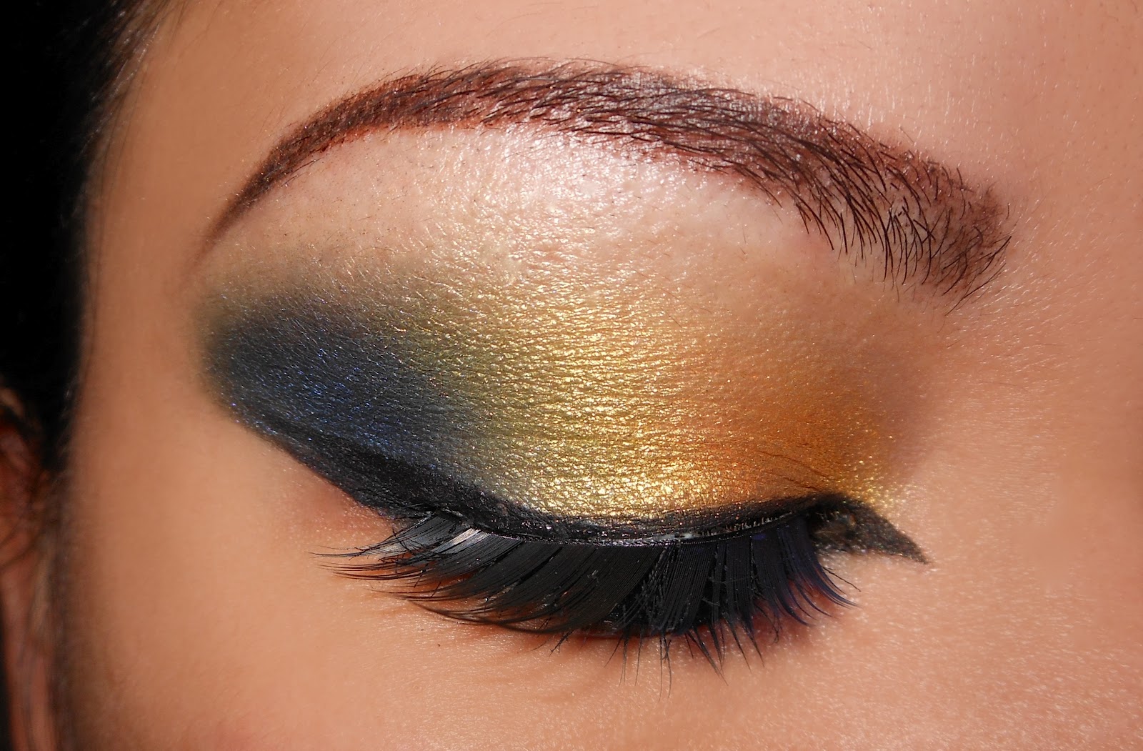 Eastern Luggage: colorful arabic eyes