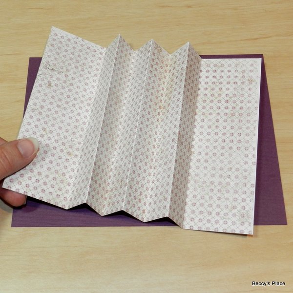 Beccy's Place: Tutorial - Flag Fold Cards