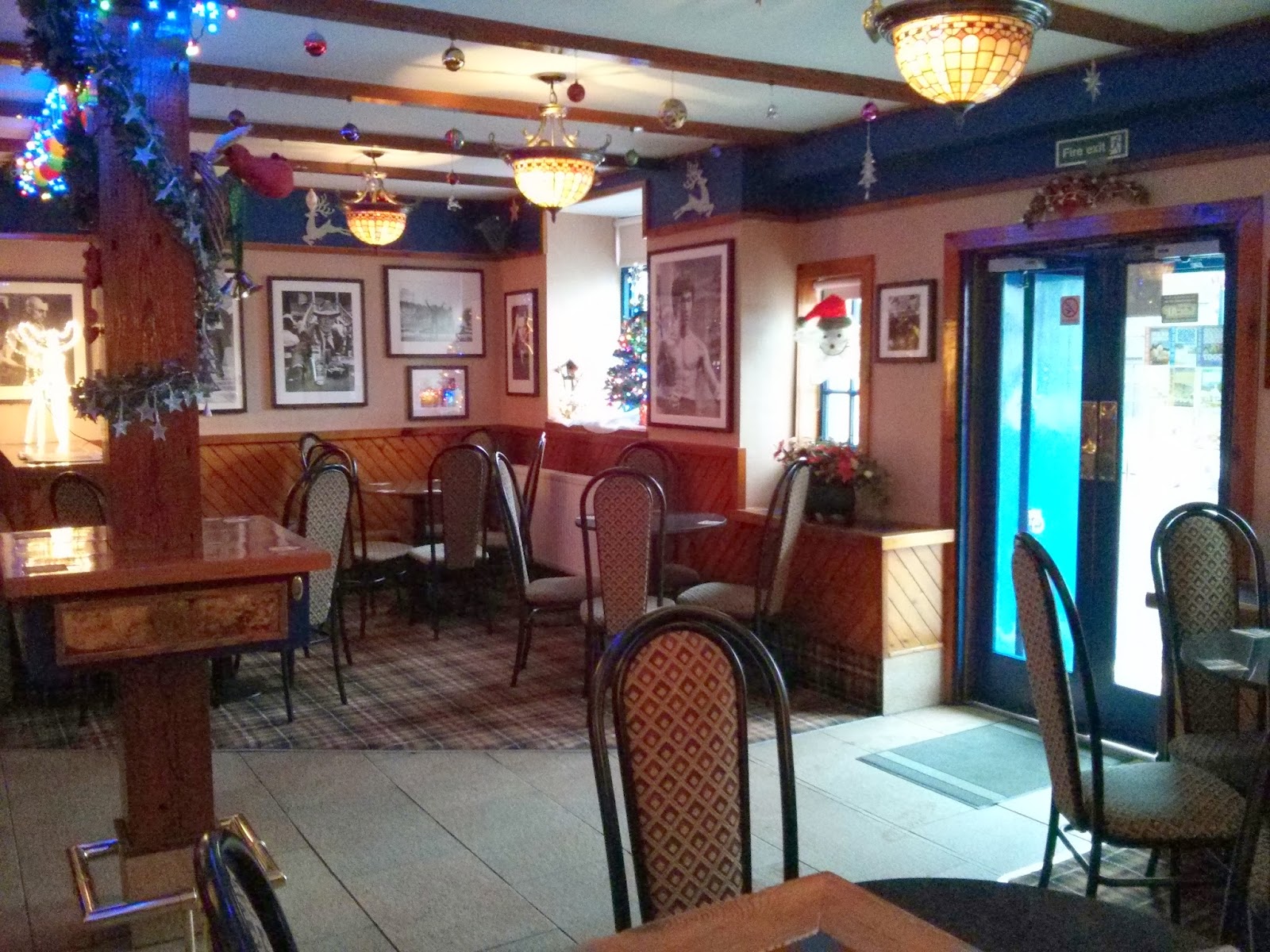 Walking and Crawling: Strathaven Ales and some surrounding places: 20th ...