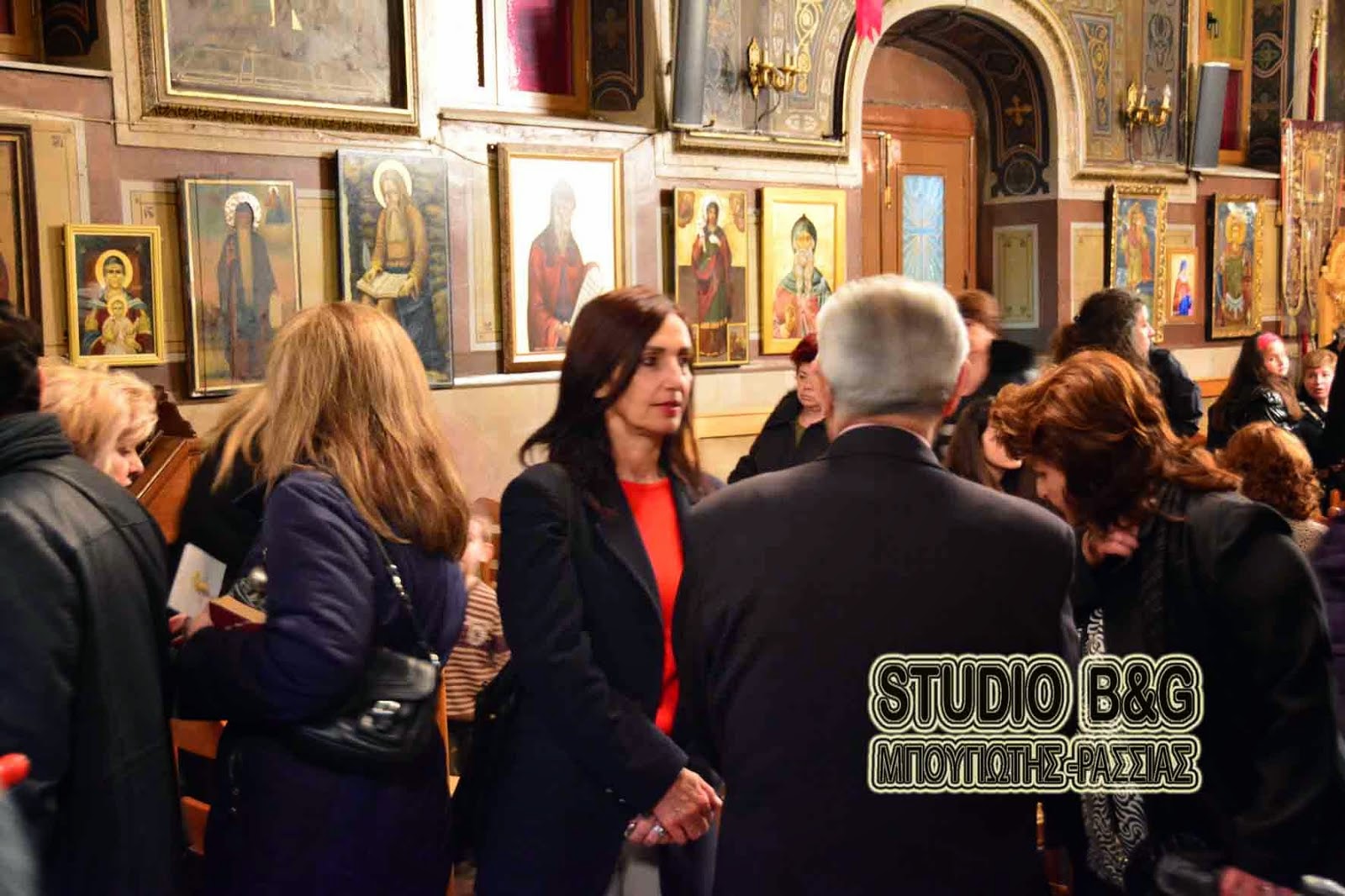 Η ΑΚΟΛΟΥΘΙΑ ΤΟΥ ΜΥΣΤΙΚΟΥ ΔΕΙΠΝΟΥ ΣΤΟΝ ΙΕΡΟ ΝΑΟ ΑΓΙΑΣ ΤΡΙΑΔΟΣ ΣΤΗΝ ...