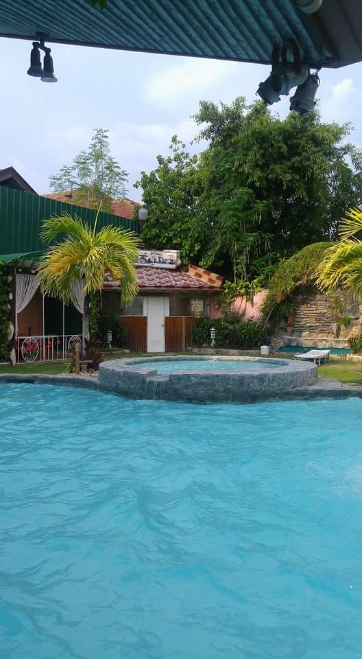 Wandering Igorot: Aling Marias Garden Resort