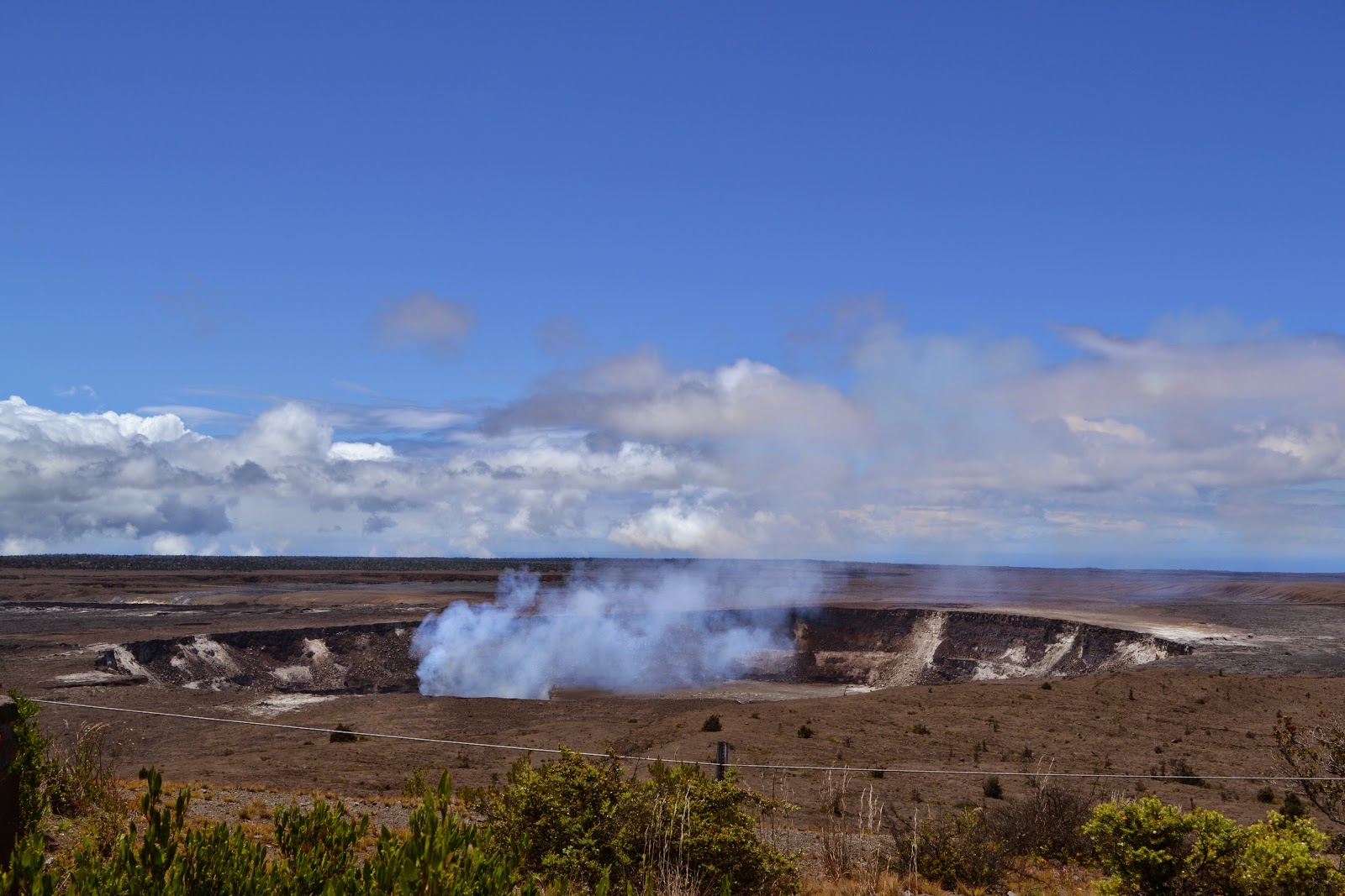 Family Travel Blog : Hawaii Daily Photo: Hawaii Volcanoes National Park ...