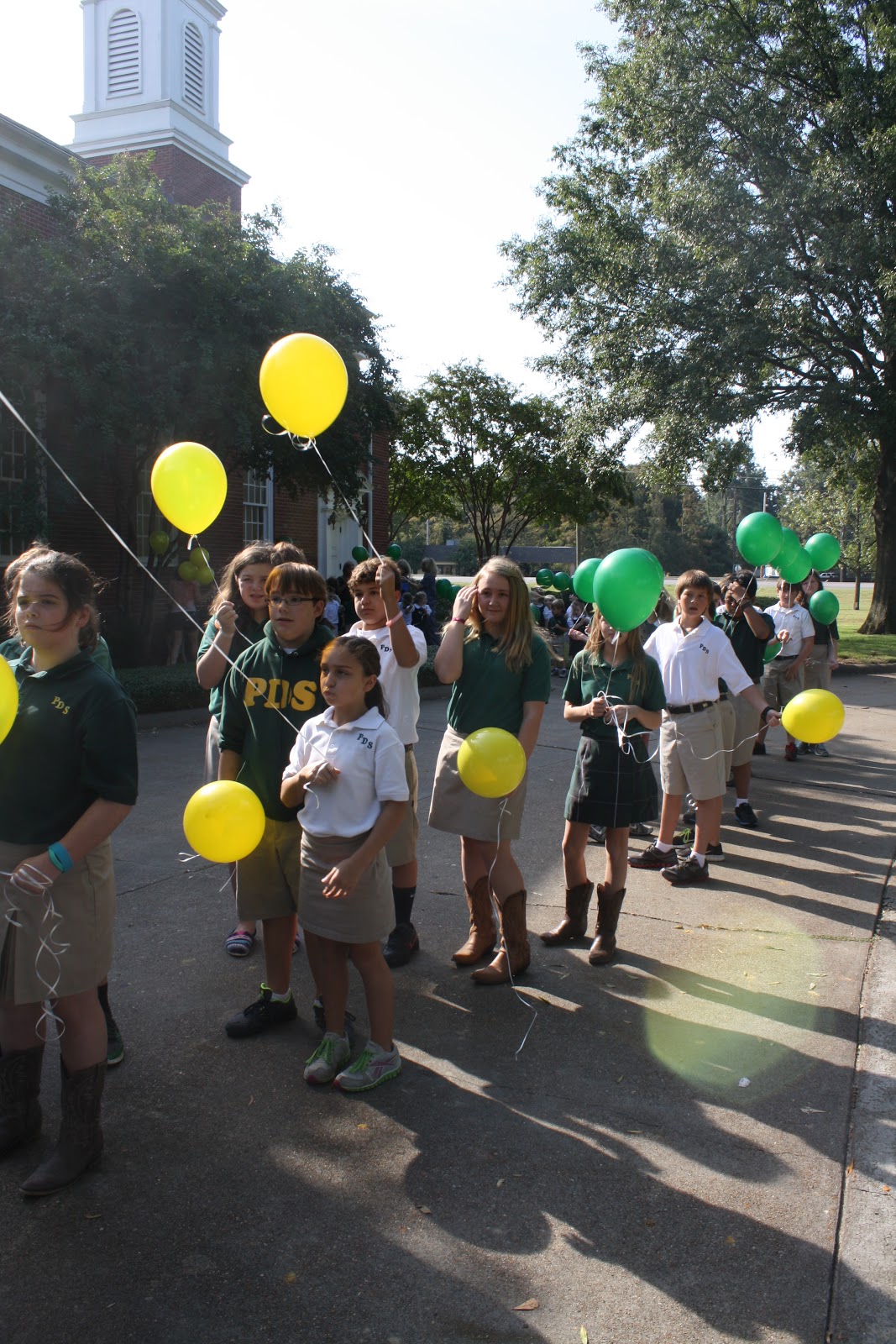 PDS 6th Grade: PDS Walk at School Day