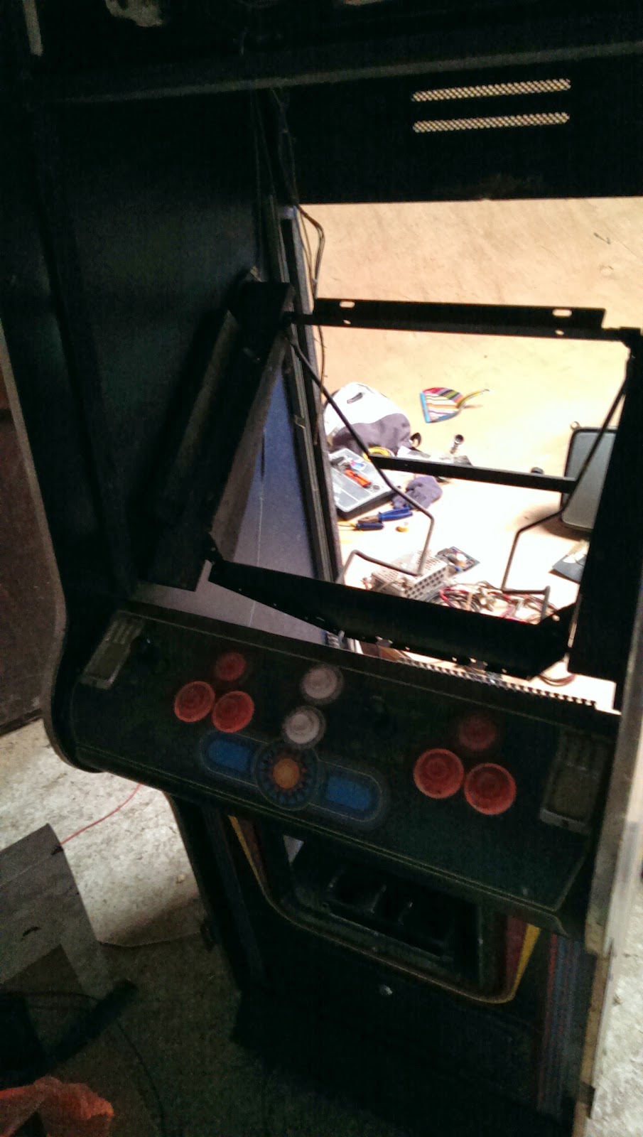 PORLZILLA.COM | Designer Toys, Paintings, Retro Consoles, Illustrations ...