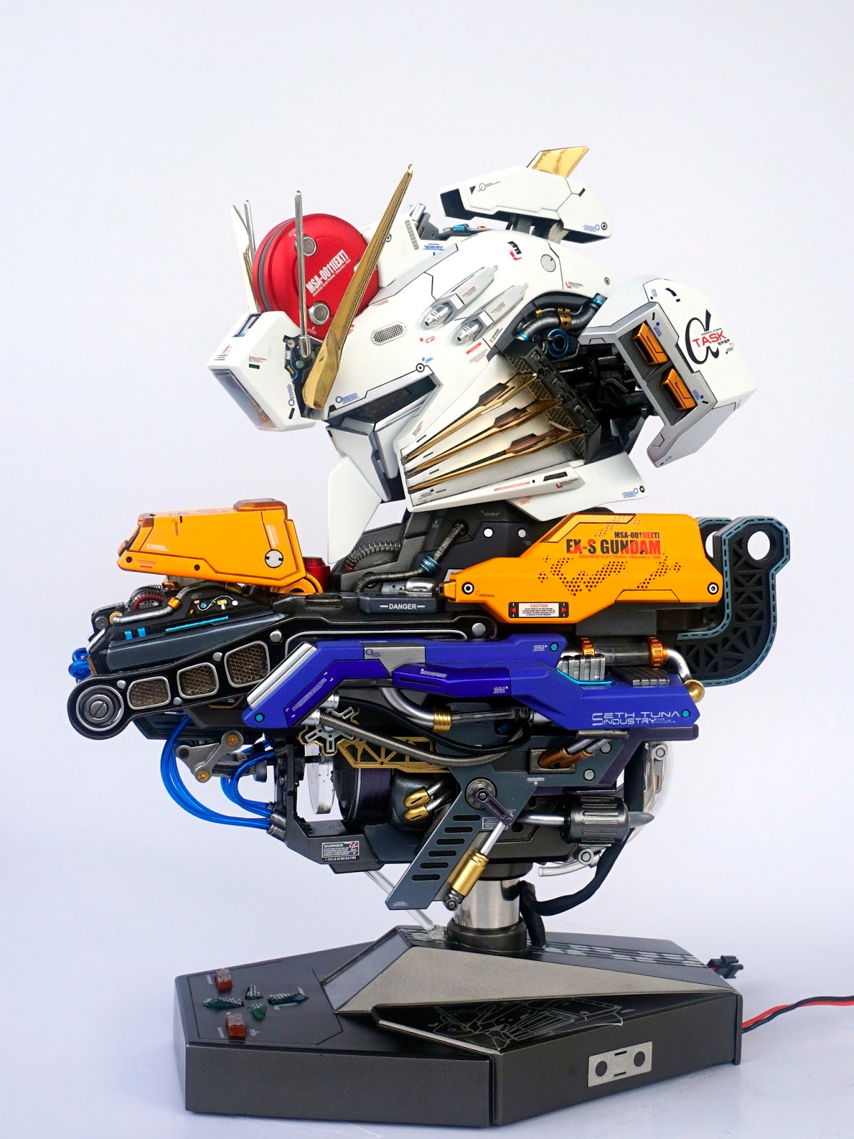 Custom Build: 1/24 GSM EX-S Gundam Head Bust Display