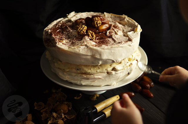 piecze się : tort dacquoise jak z cukierni „Sowa”