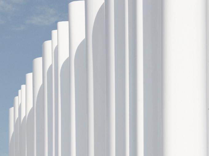 MOREXLESS: Warehouses can also be nice if SANAA designs them