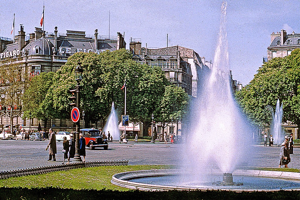 Wonderfull Color Photographs of Paris in the 1950s ~ Vintage Everyday