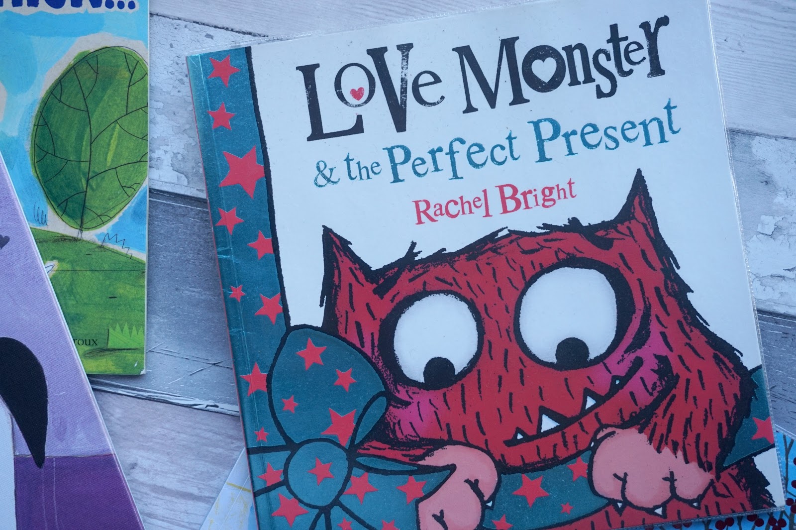 5 BOOKS TO READ WITH YOUR LITTLE ONES ON VALENTINES.