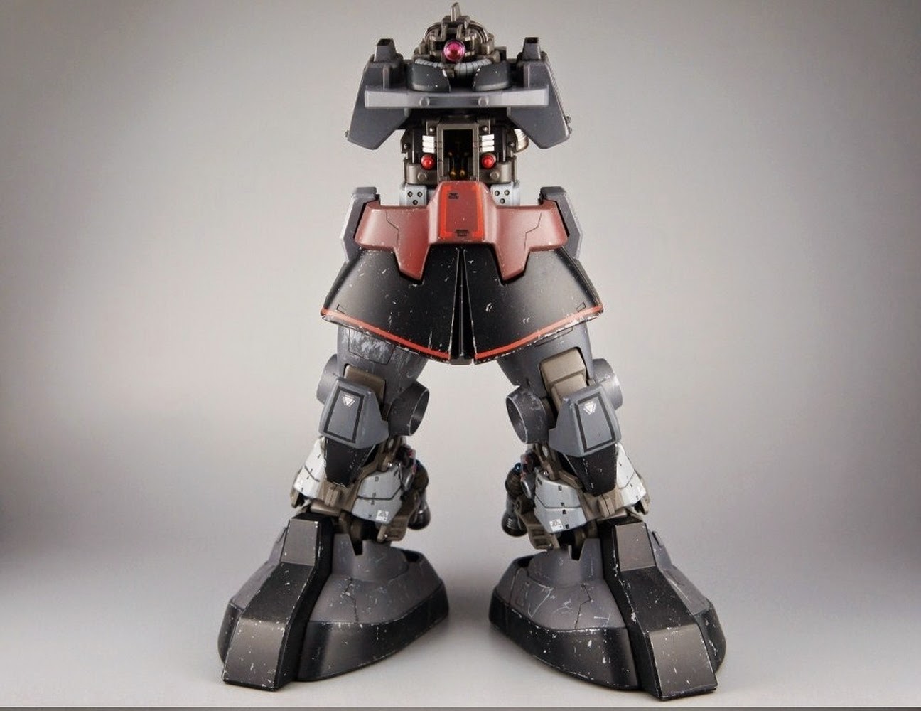 MG 1/100 Dom Real Type Colors - Custom Build - Gundam Kits Collection ...