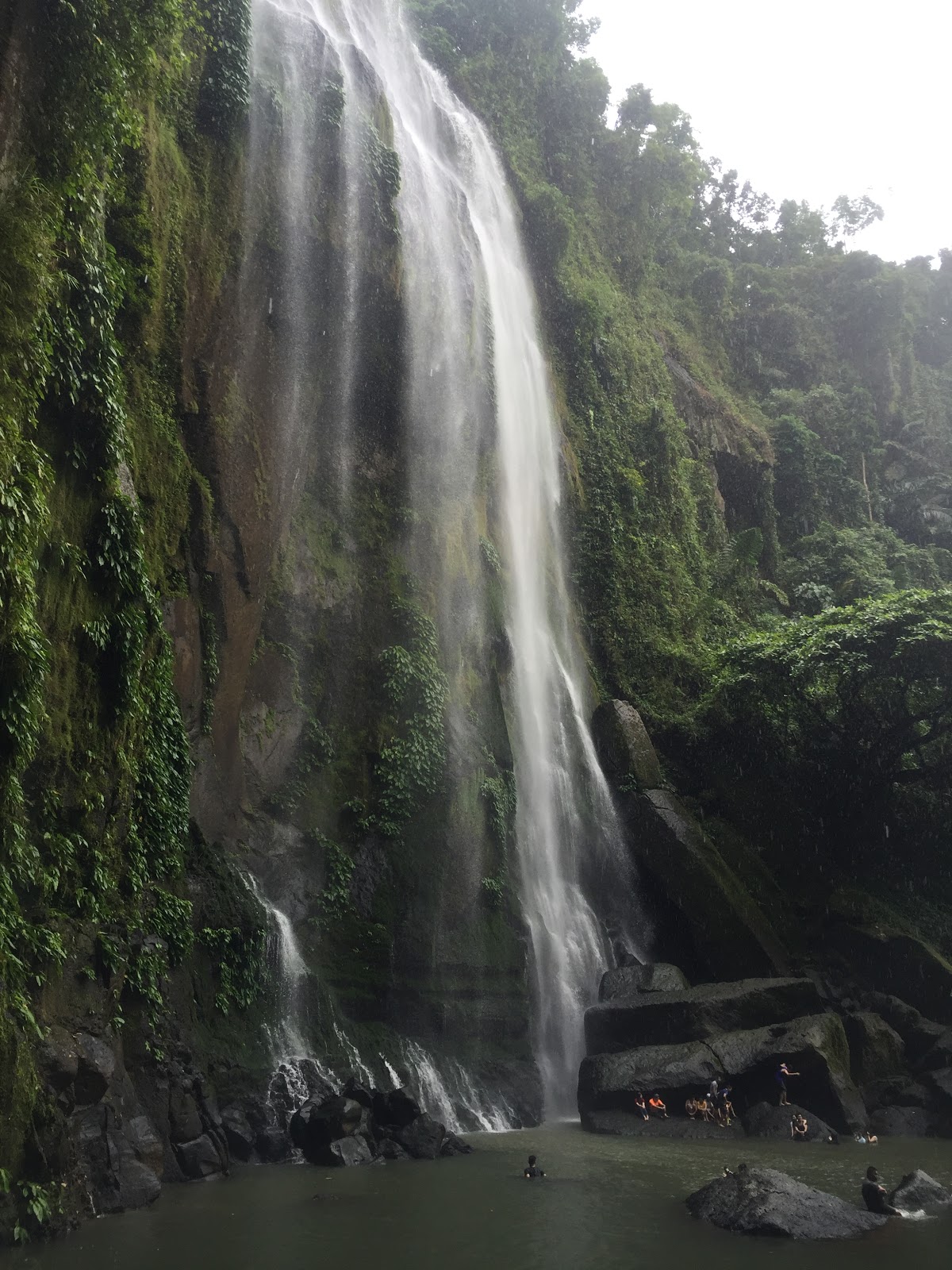 Travel The Philippine Islands: Hulugan Falls, Lousiana Laguna