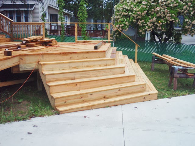 Deck Build | Part Six - Step Up - Danks and Honey