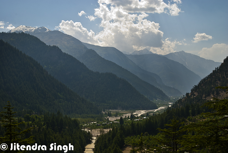 Snow covered region of Kinnaur district in Himalayan State of India ...