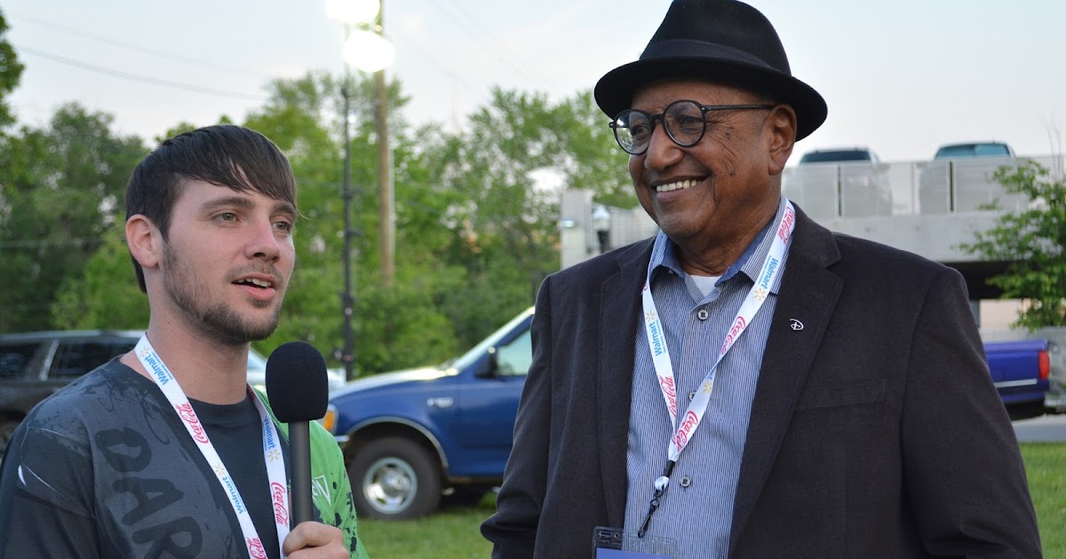 The Arkansas CW Crew: Drew caught up with Disney Legend Floyd Norman