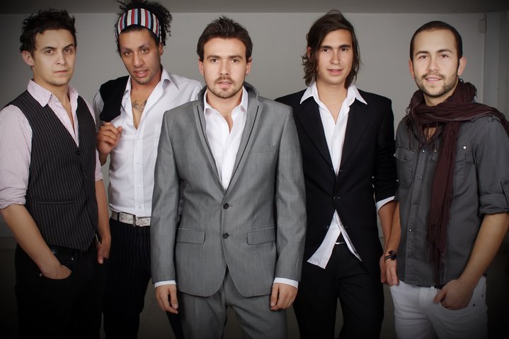 Music is the passion of our lifes: Especiales Pop - Wamba