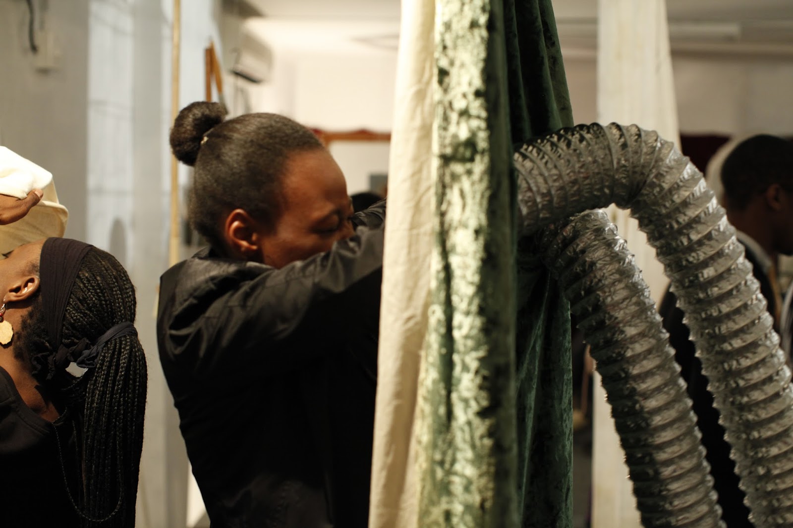 Exploring the Performative Art Object.